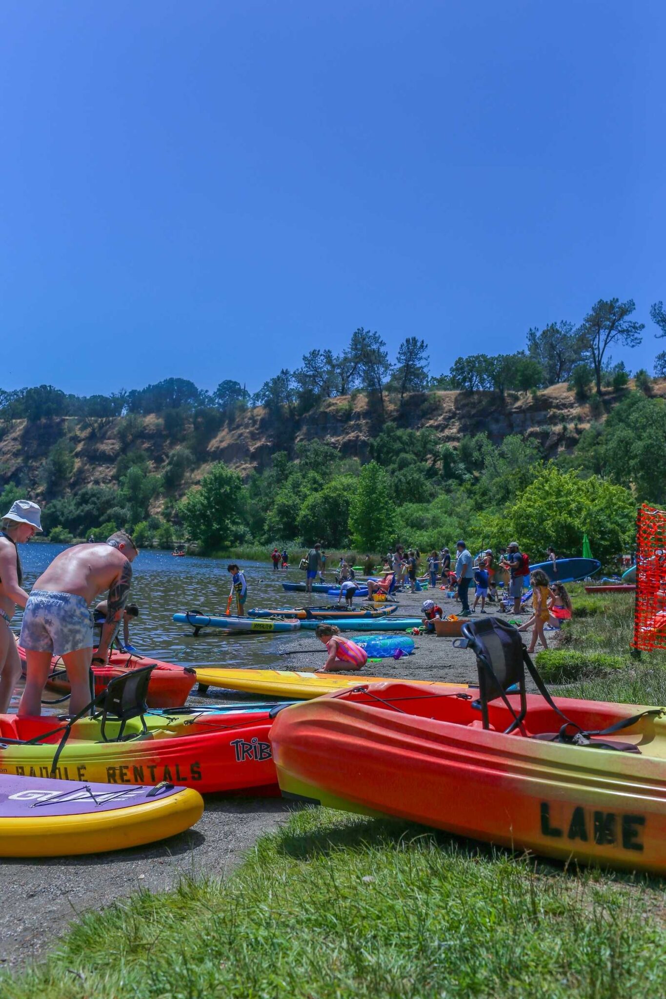Best Kayaking and Paddleboarding Spot in Folsom - Lake Natoma at Black ...